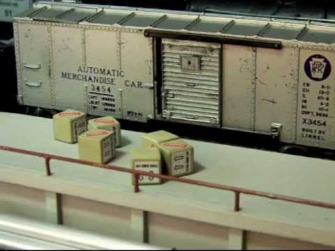 Lionel operating cars 3454 and 3562 - YouTube