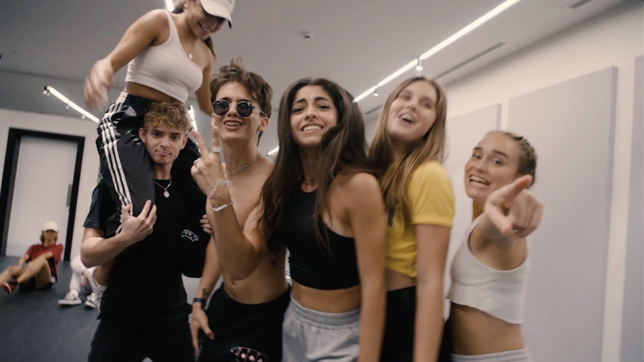 Time For Bloopers!! - YouTube