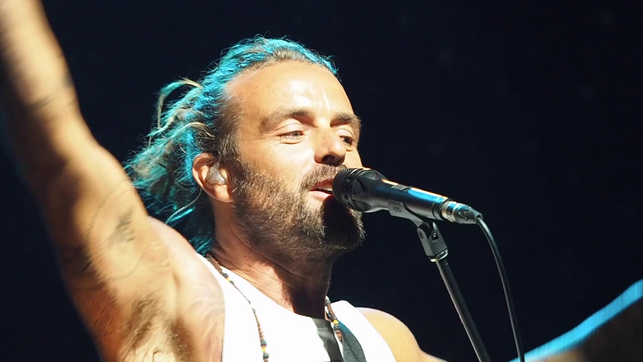 Beautiful quote from Xavier Rudd Concert 'On Love' HD 1080p - YouTube