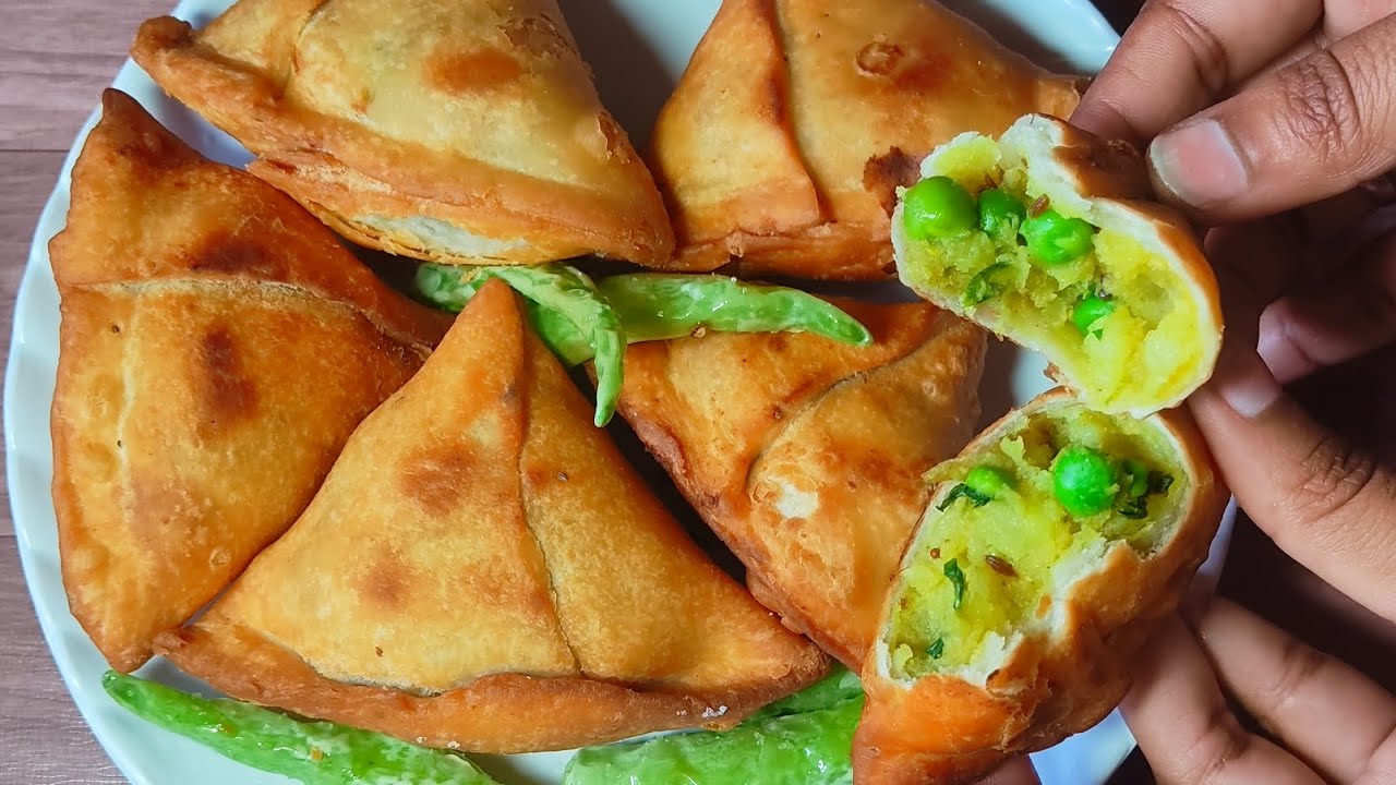 homemade crispy aloo samosa recipe| aloo samosa recipe| samosa recipe ...