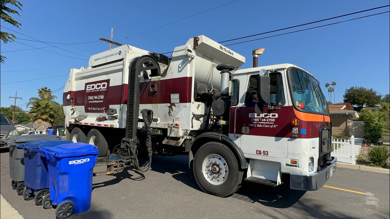 EDCO M451 Autocar McNeilus ZR on Morning Recycling - YouTube