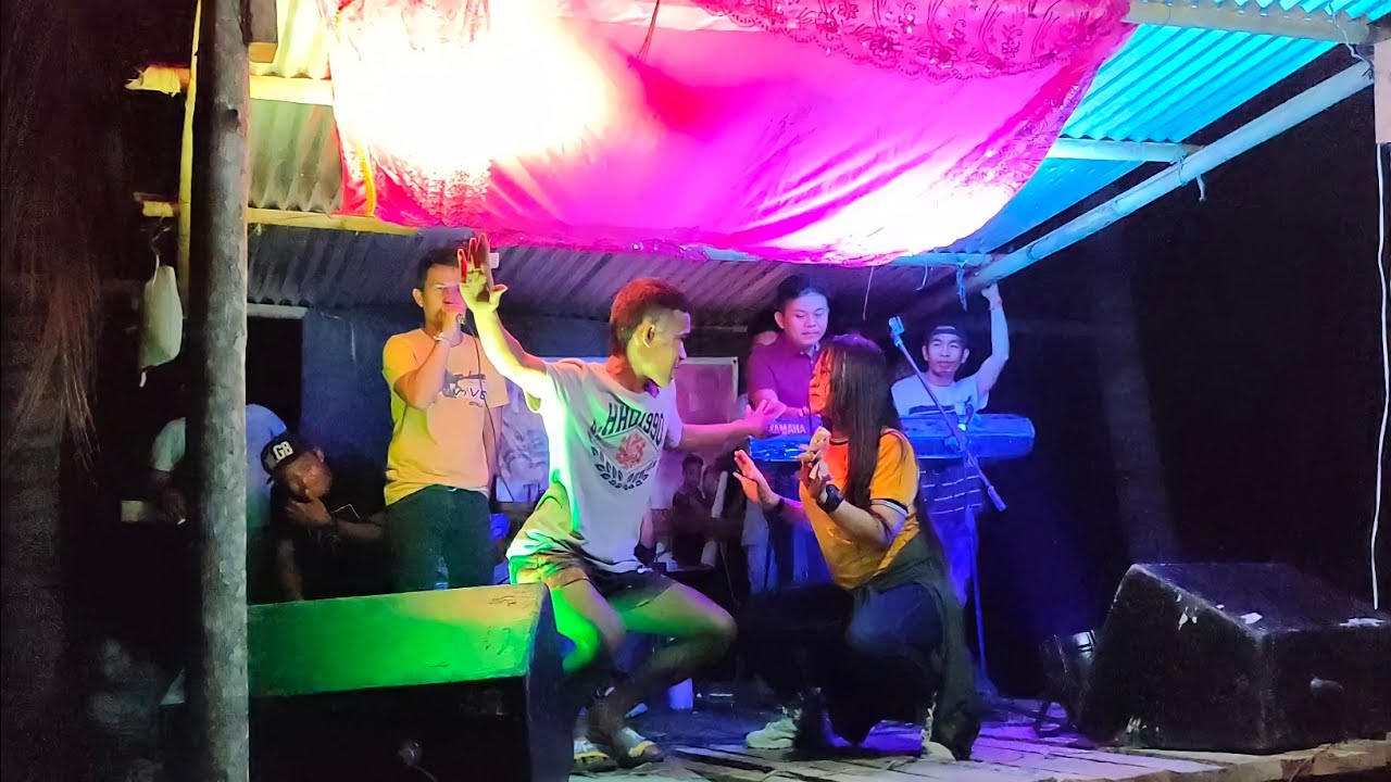 ganito mang akit si Miss SAKASAKO | ganda talaga | pakiring/ayuda - YouTube