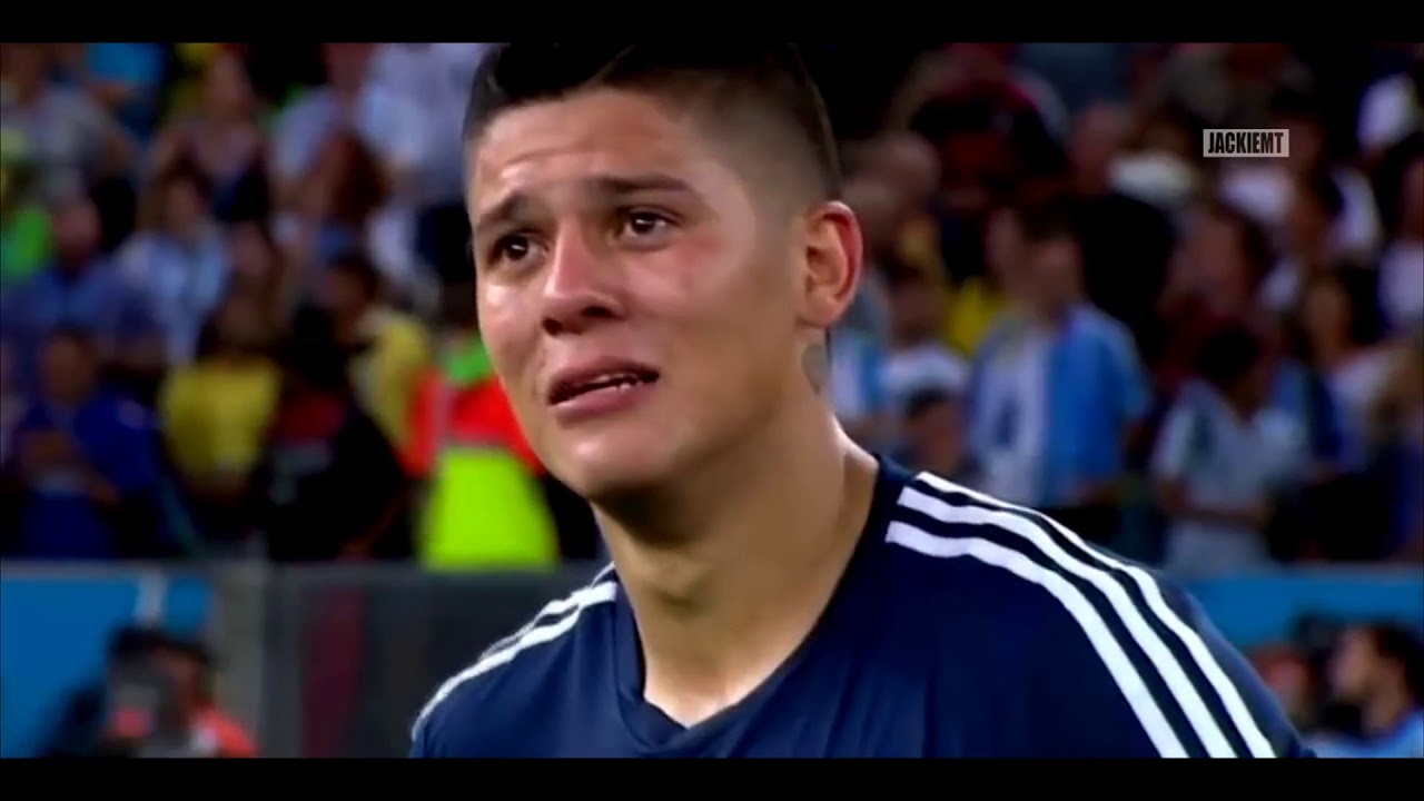 Football Stars Crying Respect & Emotional Moments - YouTube