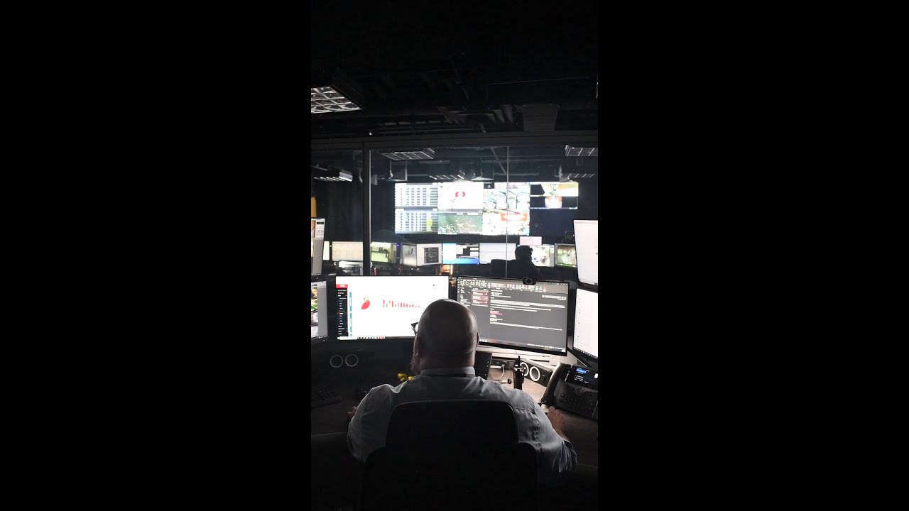 YYC After Dark: Integrated Operations Centre // Centre des opérations ...