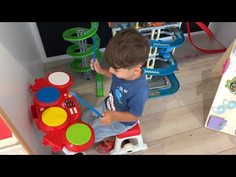Yusuf dev hotwheels setiyle oynadı🚗Bateri çaldı😍Pandayı uyuttu🐼Oyuncak mutfakta yemek pişirdi😂