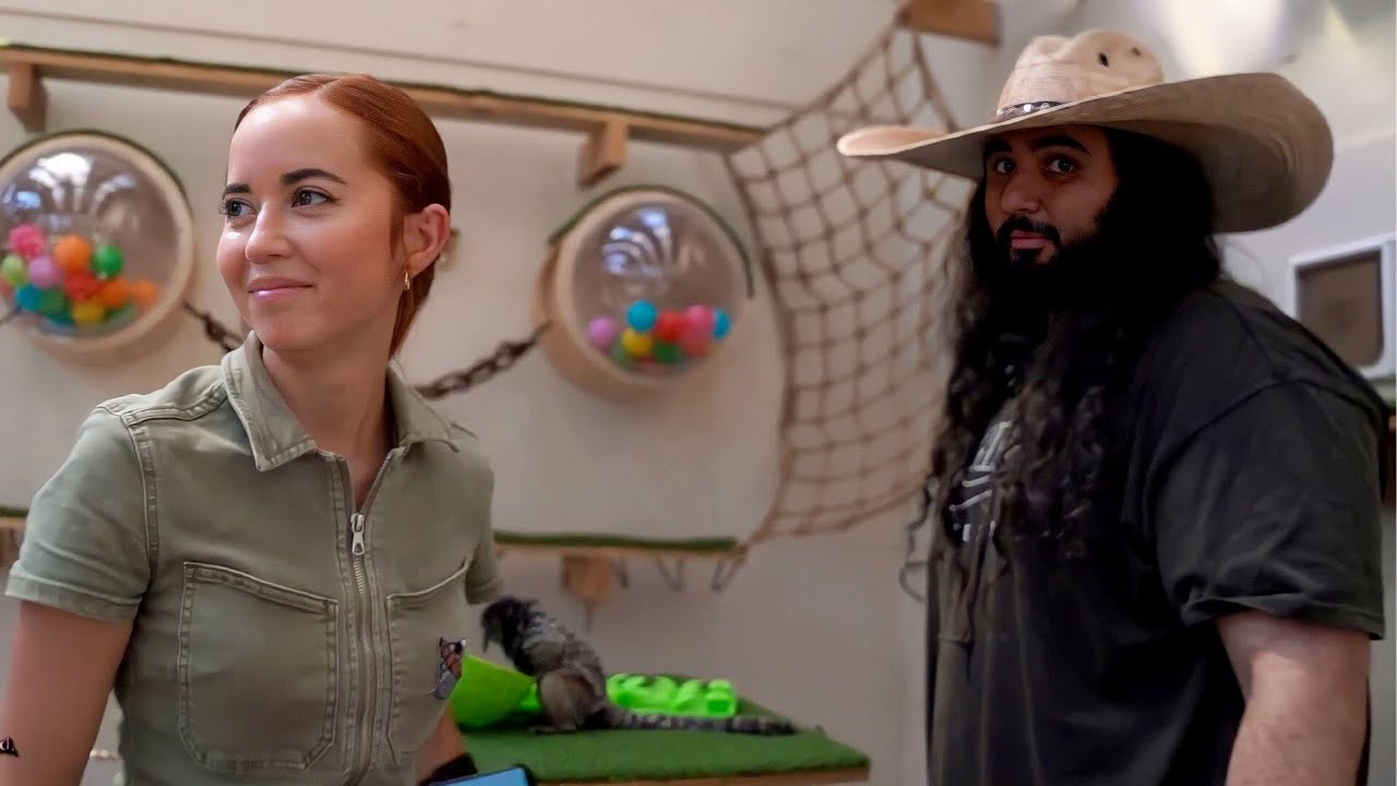 Esfand Visits Maya at Alveus - YouTube