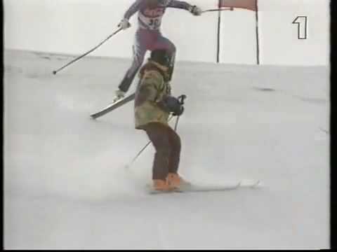 Stupid Skier Gets In The Way - YouTube
