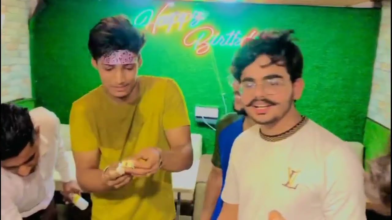 BIRTHDAY PARTY BLOOPERS SCENE 😅😆😆 - YouTube