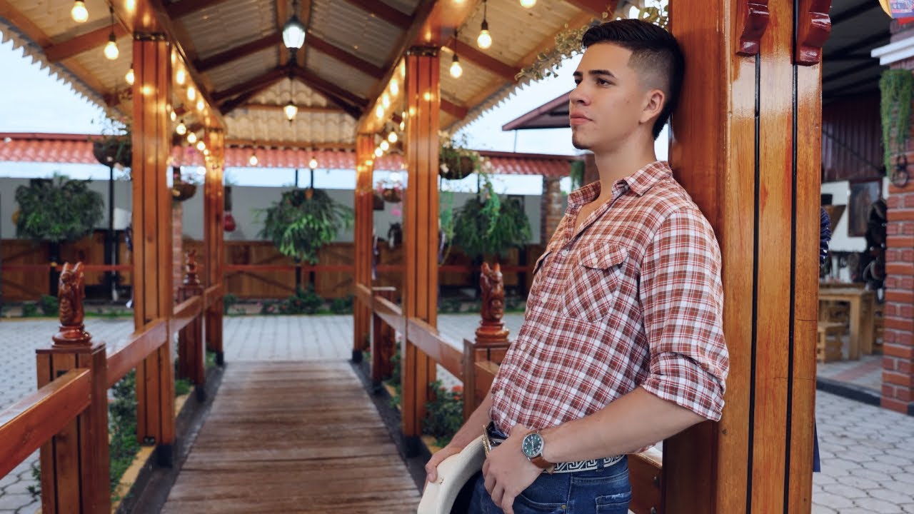 Maldita Gata - Jose David (Video Oficial) - YouTube