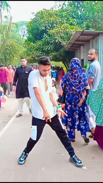 Lal Dupatta Uruguay Tera Sare RamaDance 🇧🇩😁😜 #shorts #dance #trending # ...