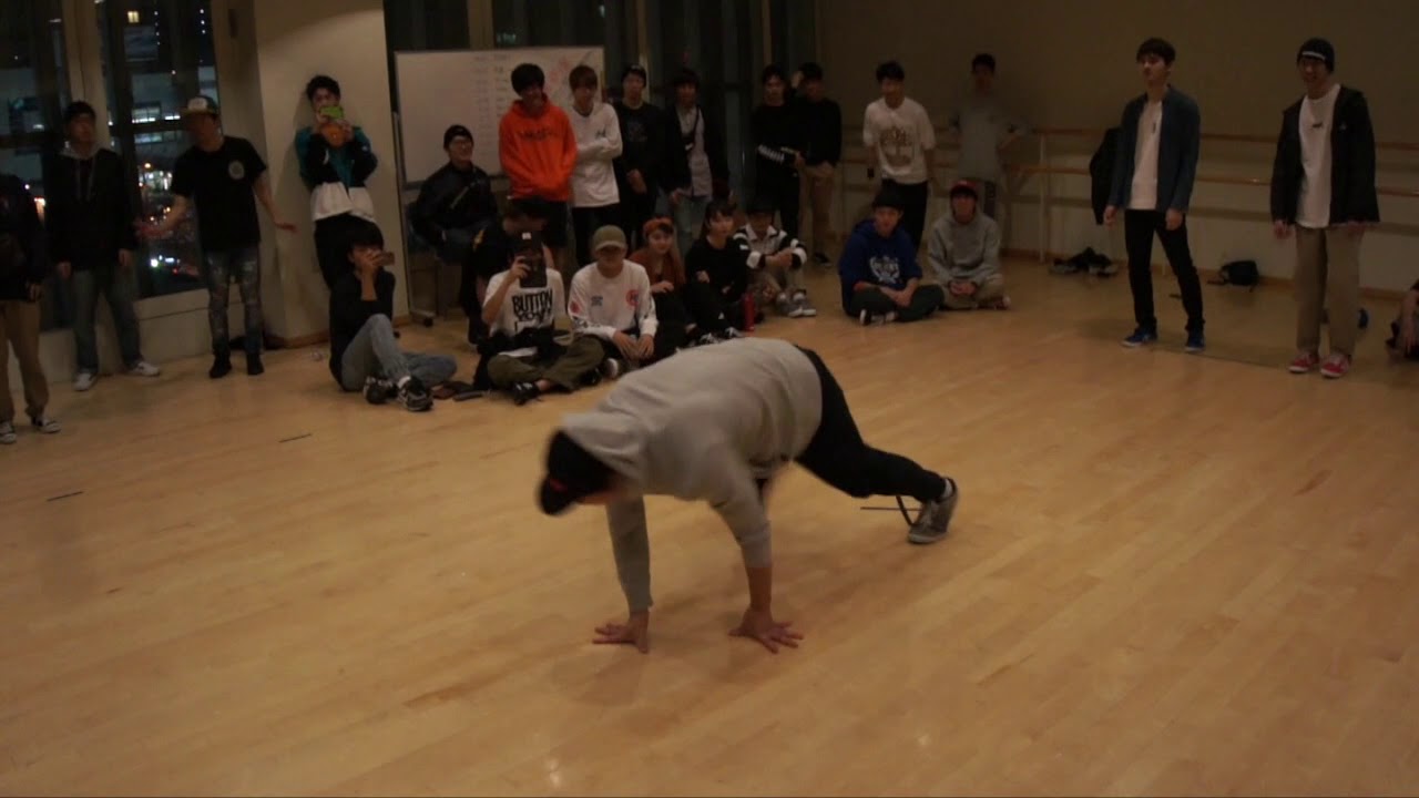 菊地優渉とその他大勢 vs Chris & Liane &Ranco@[2回戦-3]全日本大学ストリートダンス選手権北海道予選2018.11. ...