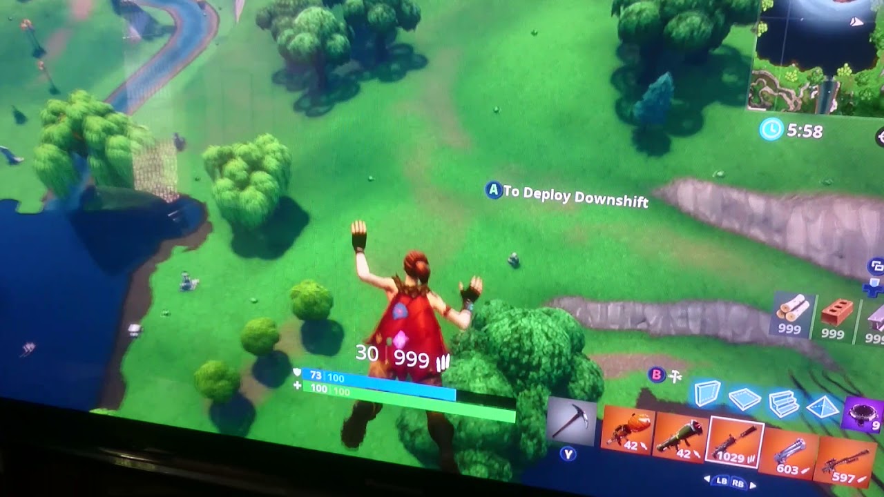 Weird floating glitch in Fortnight playground mode - YouTube