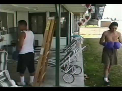 Video clip of Jimbob vs. Tweety Bird Classic Fight - YouTube