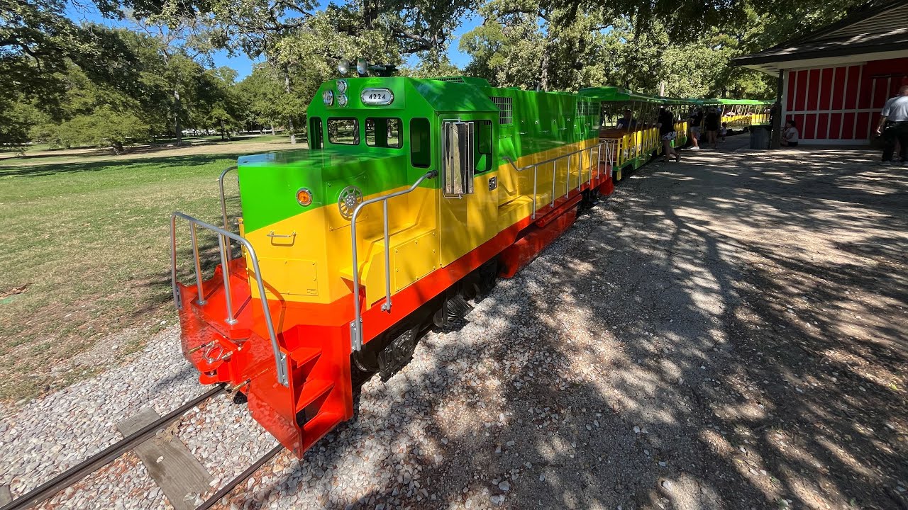 Riding the Forest Park Miniature Train from Trinity Park to Forest Park ...