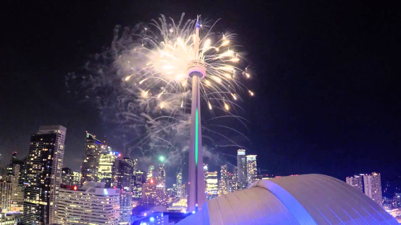 STUNNING TIMELAPSE OF CN TOWER FIREWORKS - YouTube