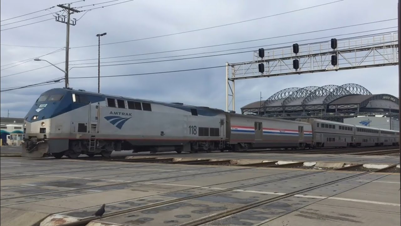 Amtrak and BNSF trains in South Seattle - YouTube