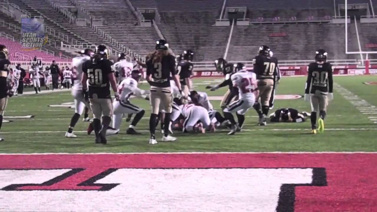 3AA prep football playoffs: Charlie Sefita (Hurricane Tigers) game ...