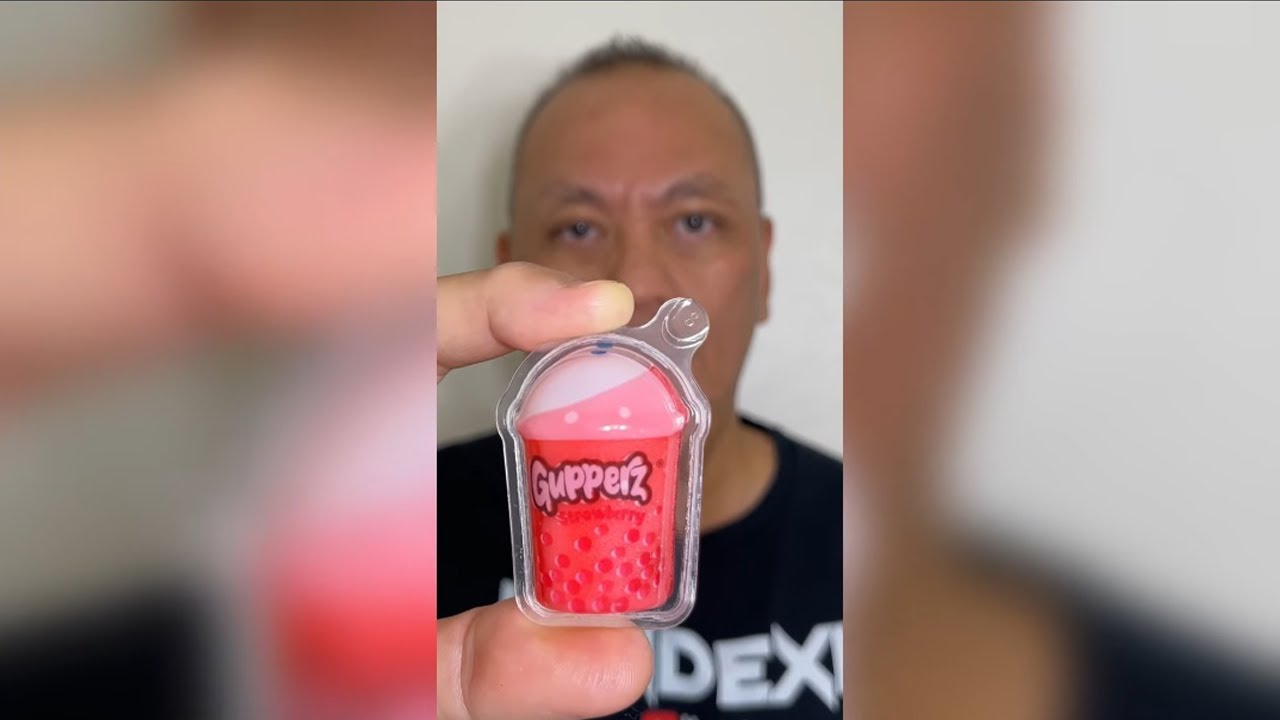 👂ASMR GUPPERZ GUMMY LIQUID FILLED POPPERZ BOBA TEA BLAST! STRAWBERRY ...