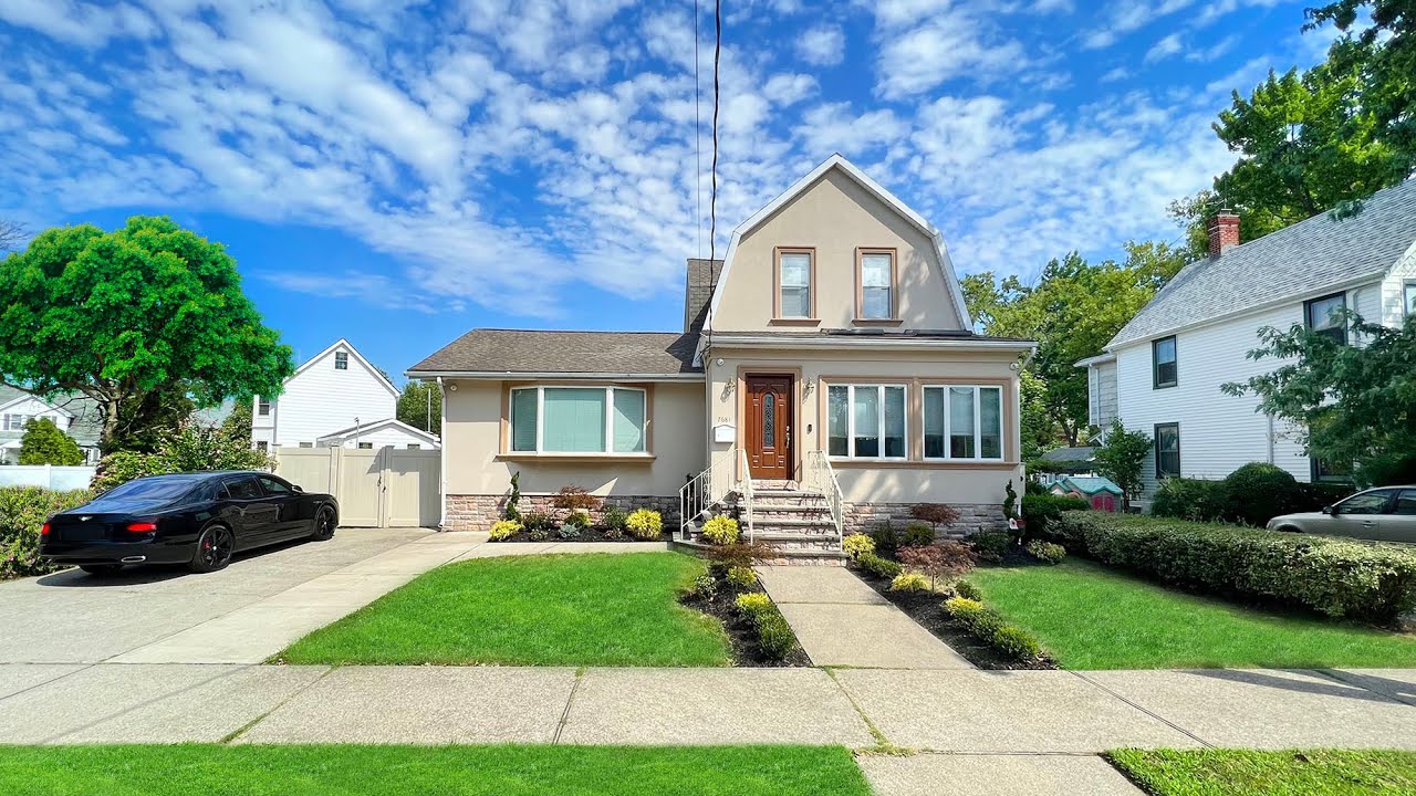 7681 Amboy Rd, Staten Island, NY 10307 • Audrey Casso (646) 645-3576 ...