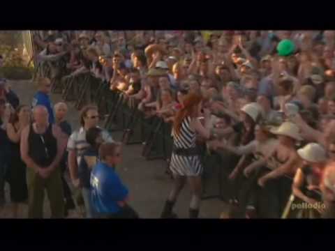 Garbage - Push It - Glastonbury 2005 - YouTube
