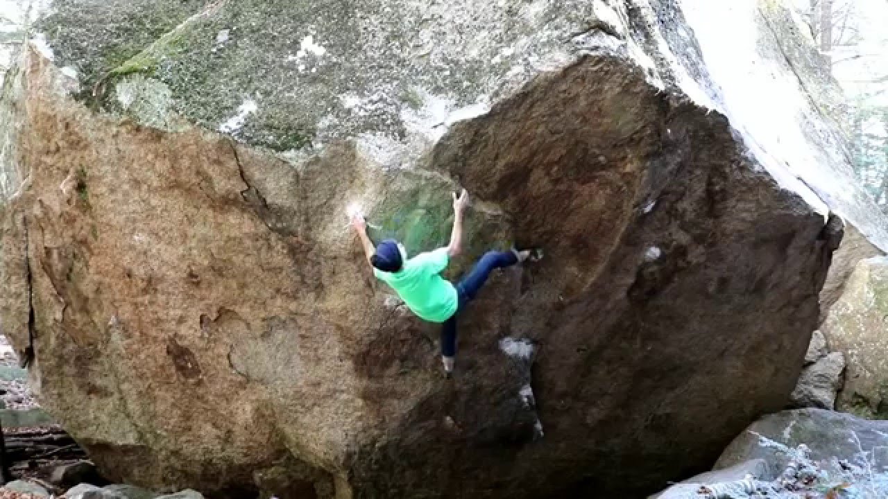 Split Boulder Mayhem, Pawtuckaway - YouTube