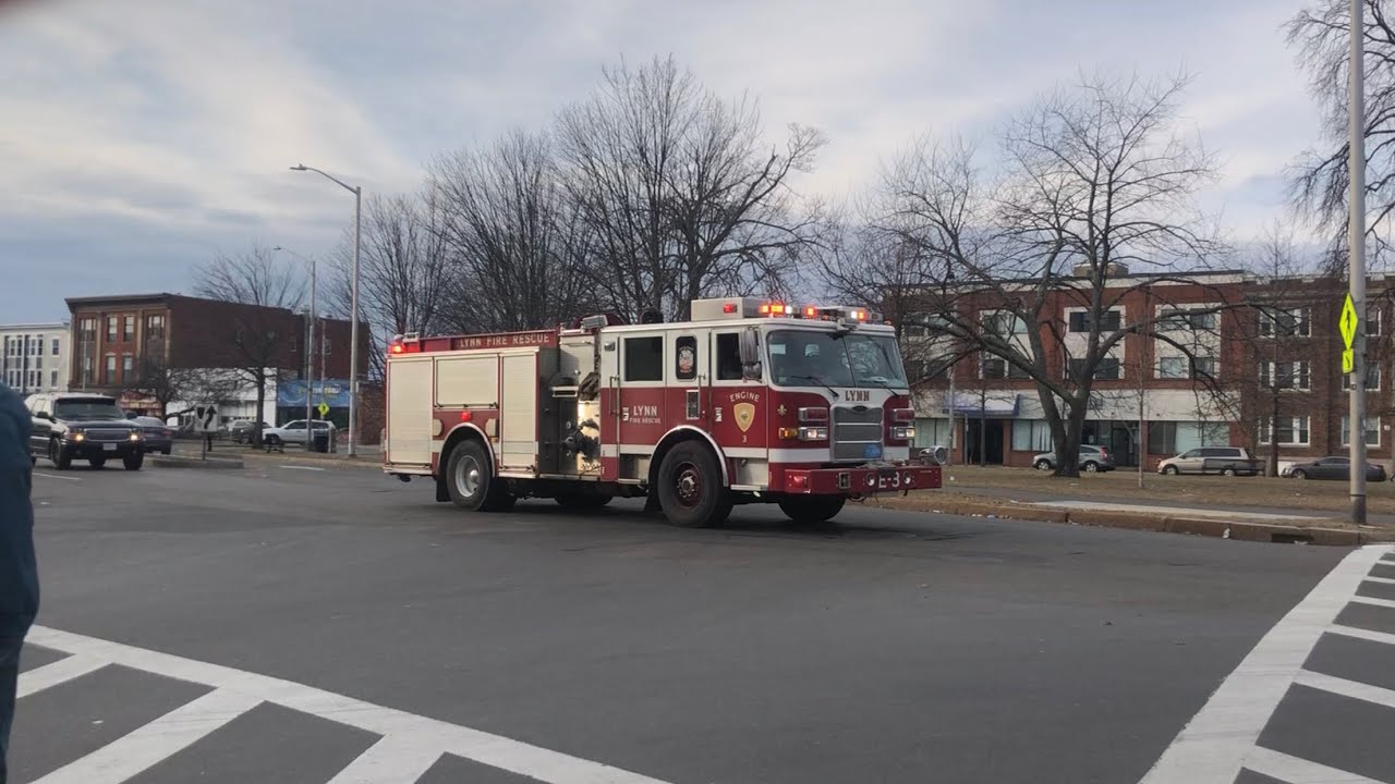 Engine 3 responding to a medical emergency call 2-8-23 - YouTube