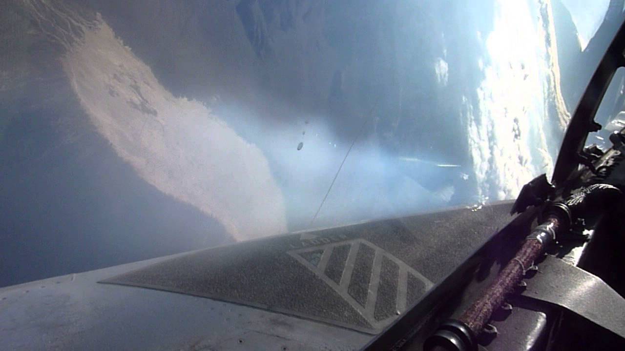 F/A-18F leading edge extensions (LEX) vortices - YouTube