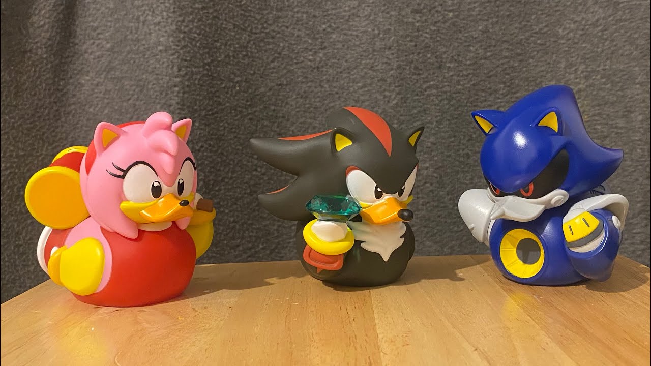 Tubbz: Cosplay Ducks - Amy Rose, Shadow the Hedgehog & Metal Sonic ...