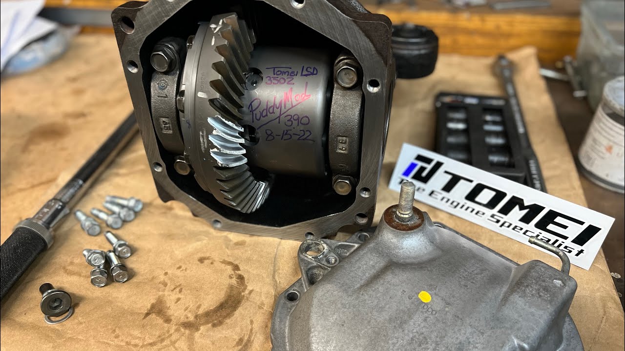 PuddyMod rebuilding a Nissan 350Z R200 differential part 3 - YouTube