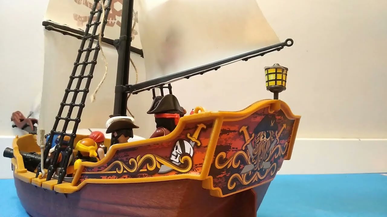 playmobil pirates stop motion the sea battle. - YouTube