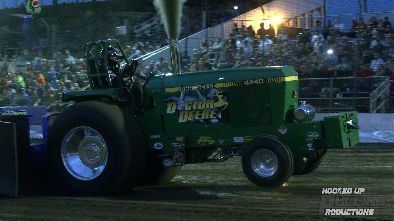 Limited Pro Stocks & Heavy Super Stock Tractors Pulling in Decorah, IA ...