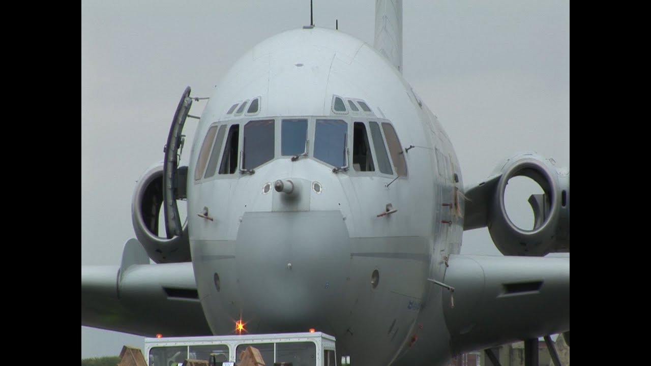 Moving the VC10 K3 Tanker and BAC1-11 - YouTube