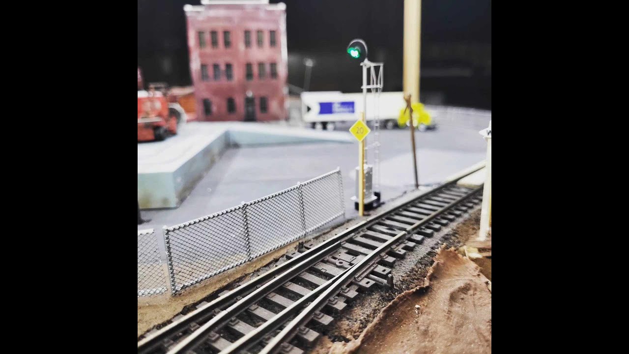 HO How To - Simple Signals - YouTube