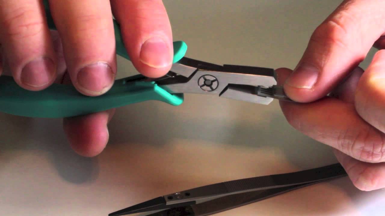 How to use the Excelta 500-13A-US Flatpack Forming and Cutting Pliers ...