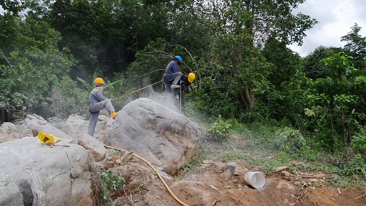 Attanagalla Chemical Blasting - YouTube