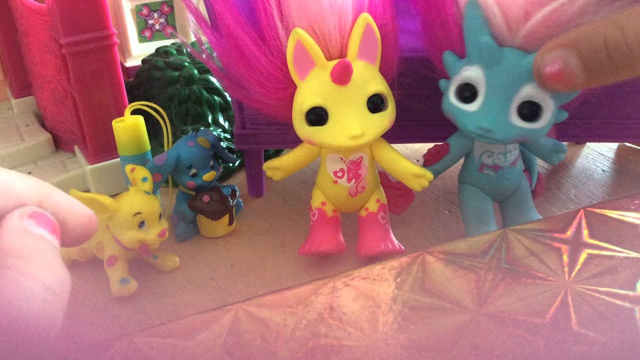 Zelf toy news 1st episode, blind bags and soft spots - YouTube