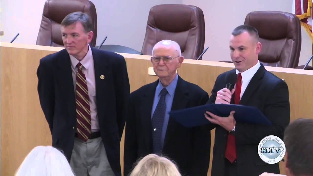 Distinguished Flying Cross to David Foil - YouTube