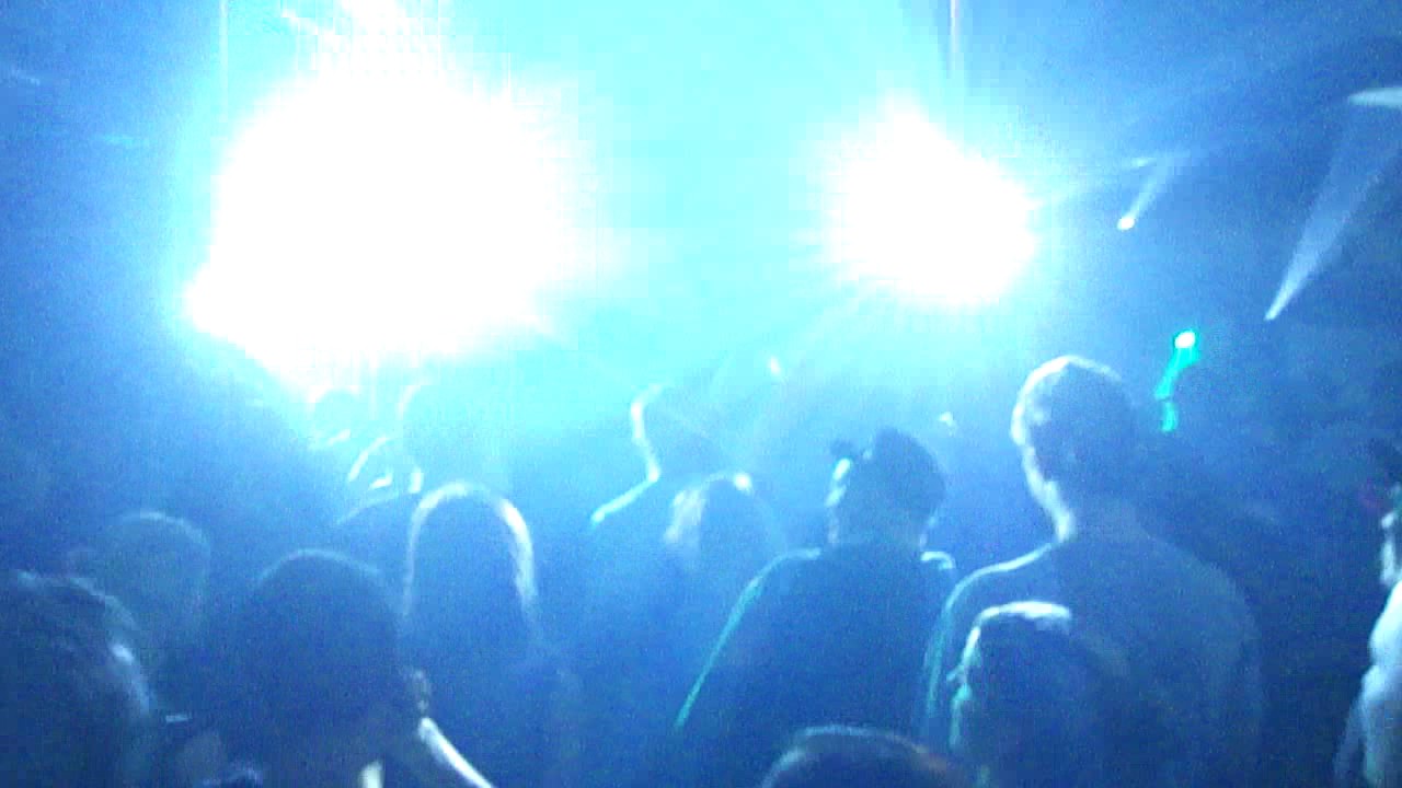 Warehouse Rave Vienna, 29.10.2k16 - [1] - YouTube
