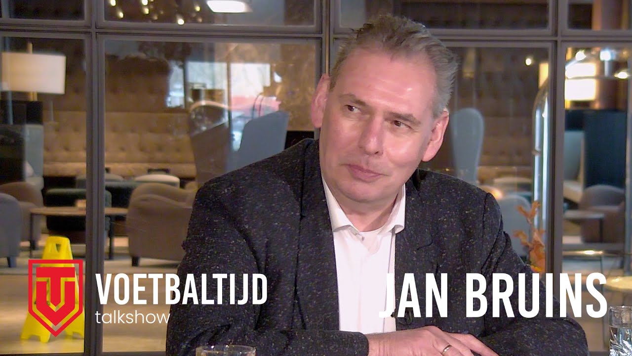 VoetbalTijd met Jan Bruins - YouTube