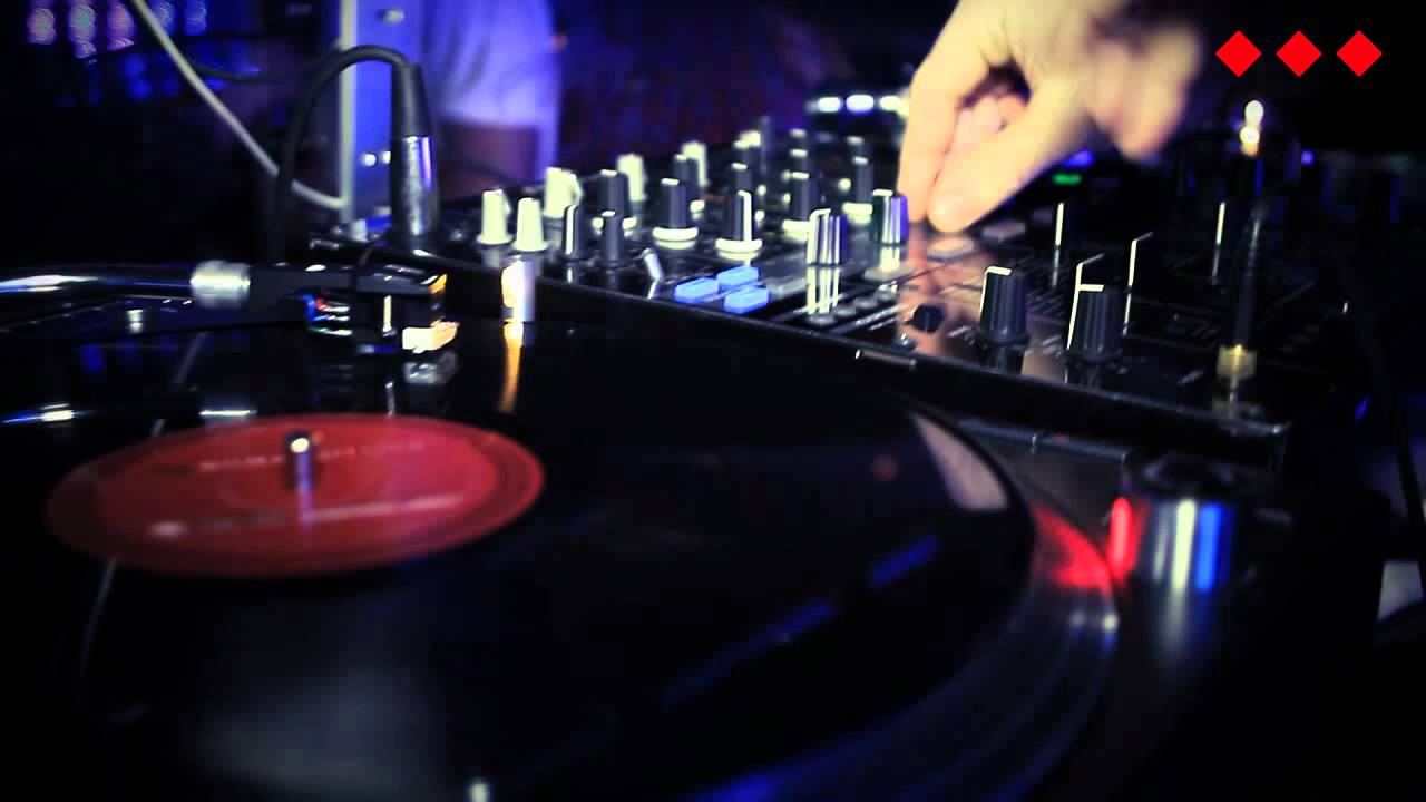 FRIDAY SOCIAL SCENE — JEFFREY TONNESEN / DJ SINATRA - YouTube