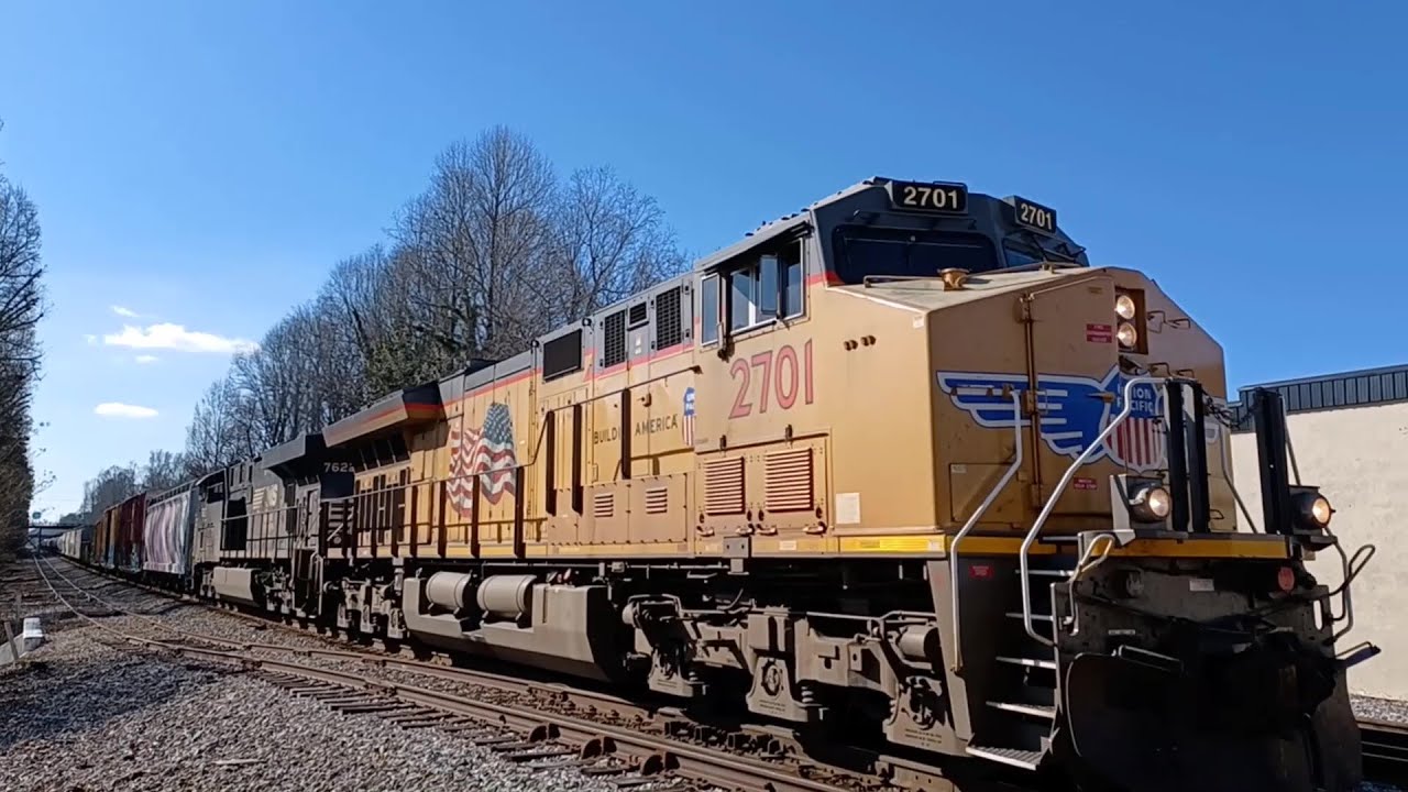 HUGE NS154 led by Norfolk Southern #7711 & Union Pacific #2701 ...