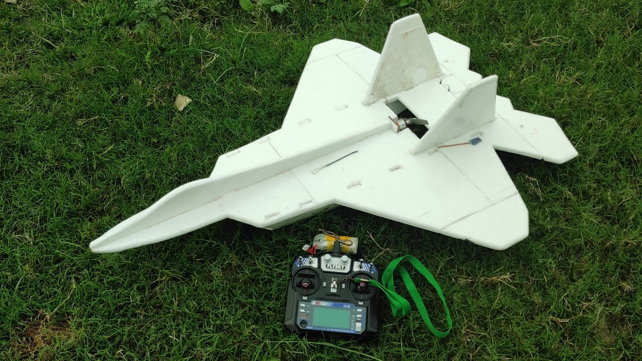 F-22 RC Jet Plane Flight IV - YouTube