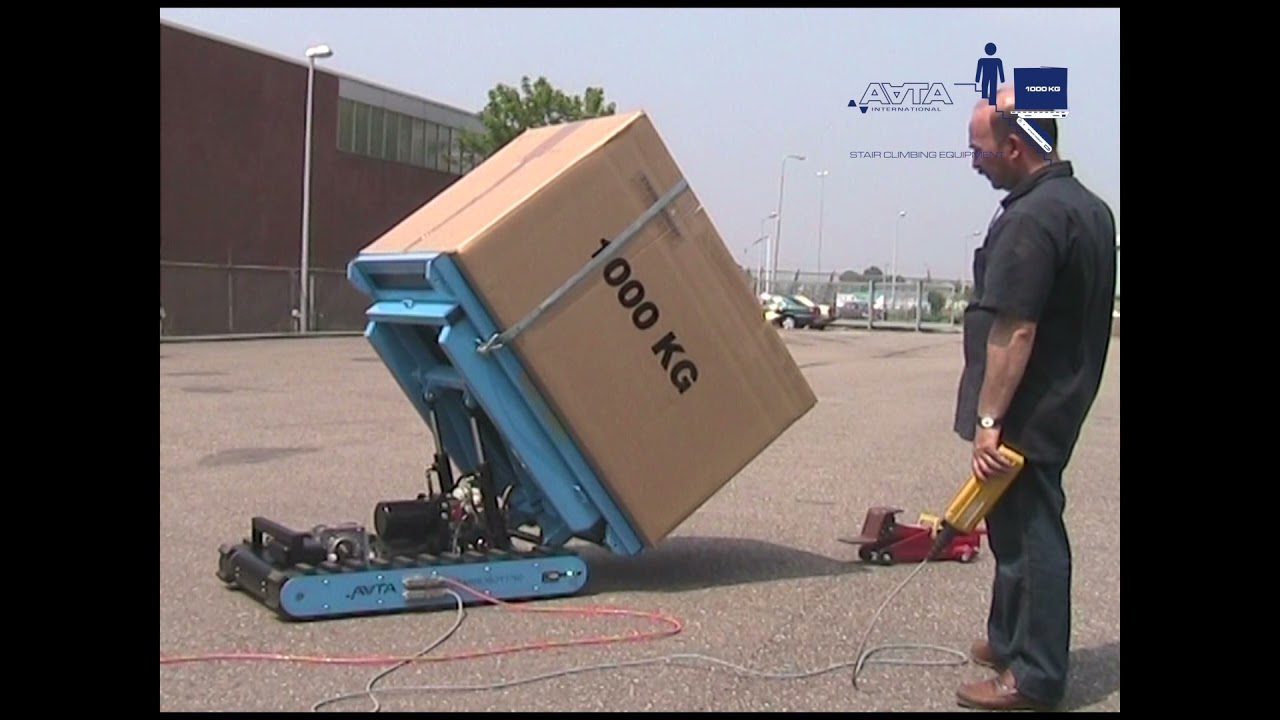 Stair Robot SR 1750 - YouTube