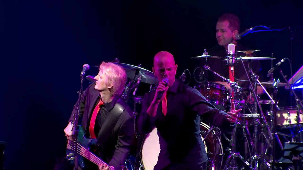 Corporate Cover Band |Chunky Jam | All night long edit - YouTube