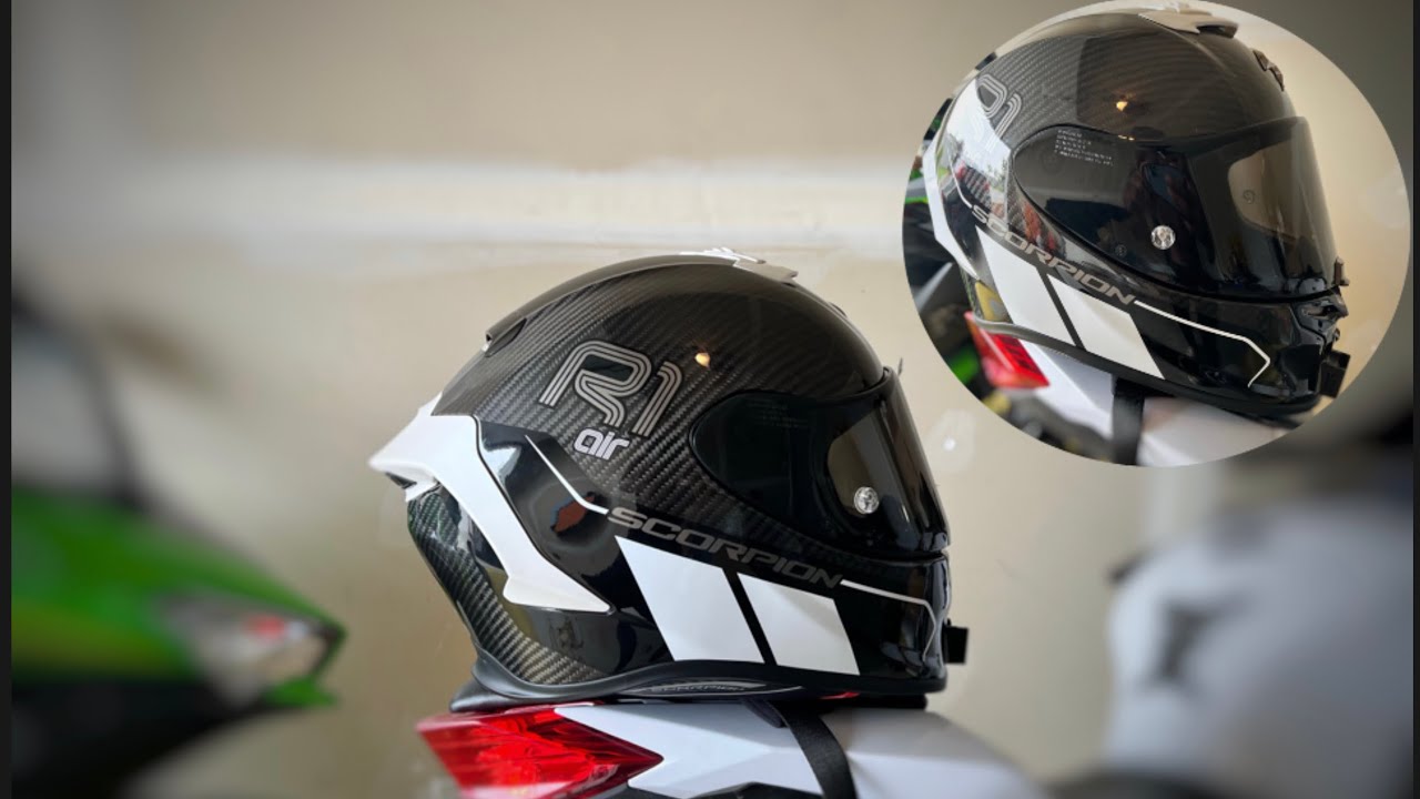 Unboxing the Scorpion EXO-R1 air carbon - YouTube