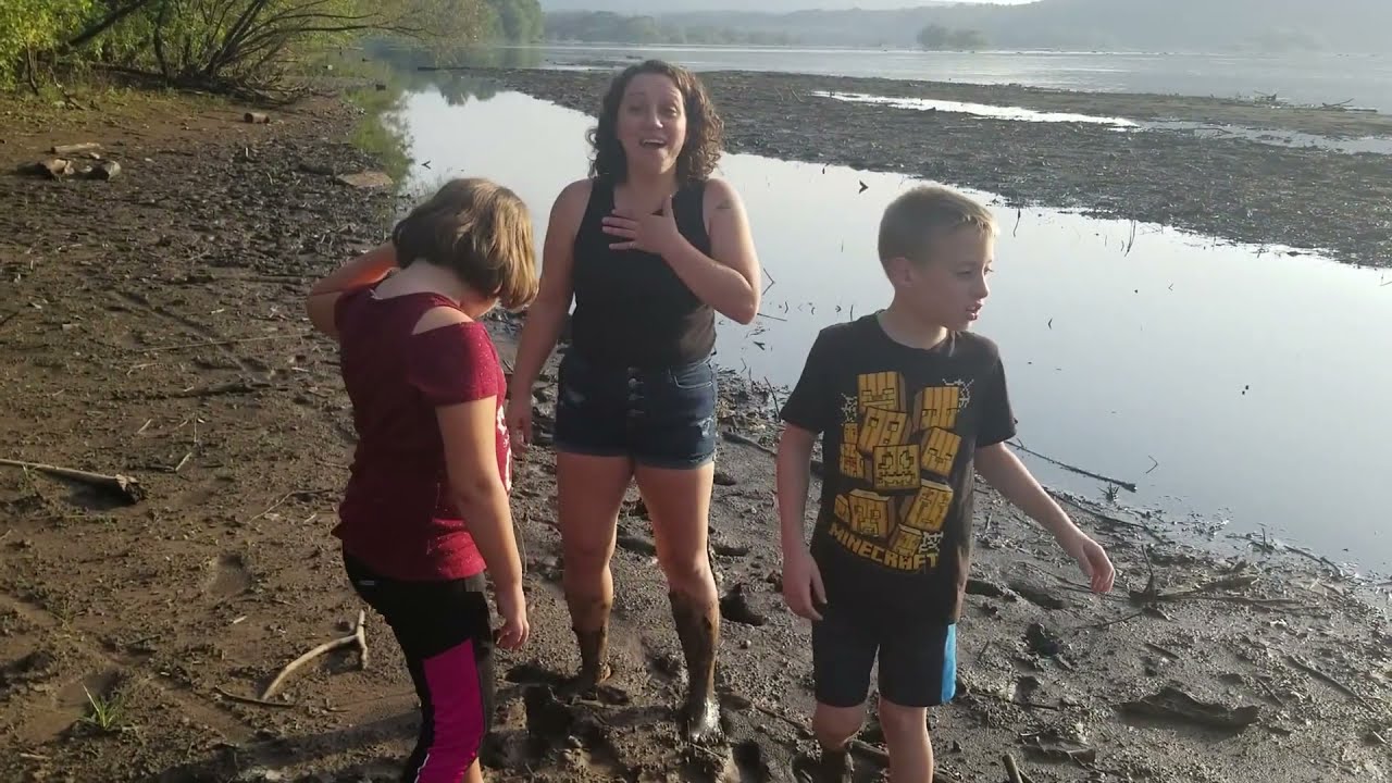 Sinking in the Mud g5Bjyt8pQdQ - YouTube