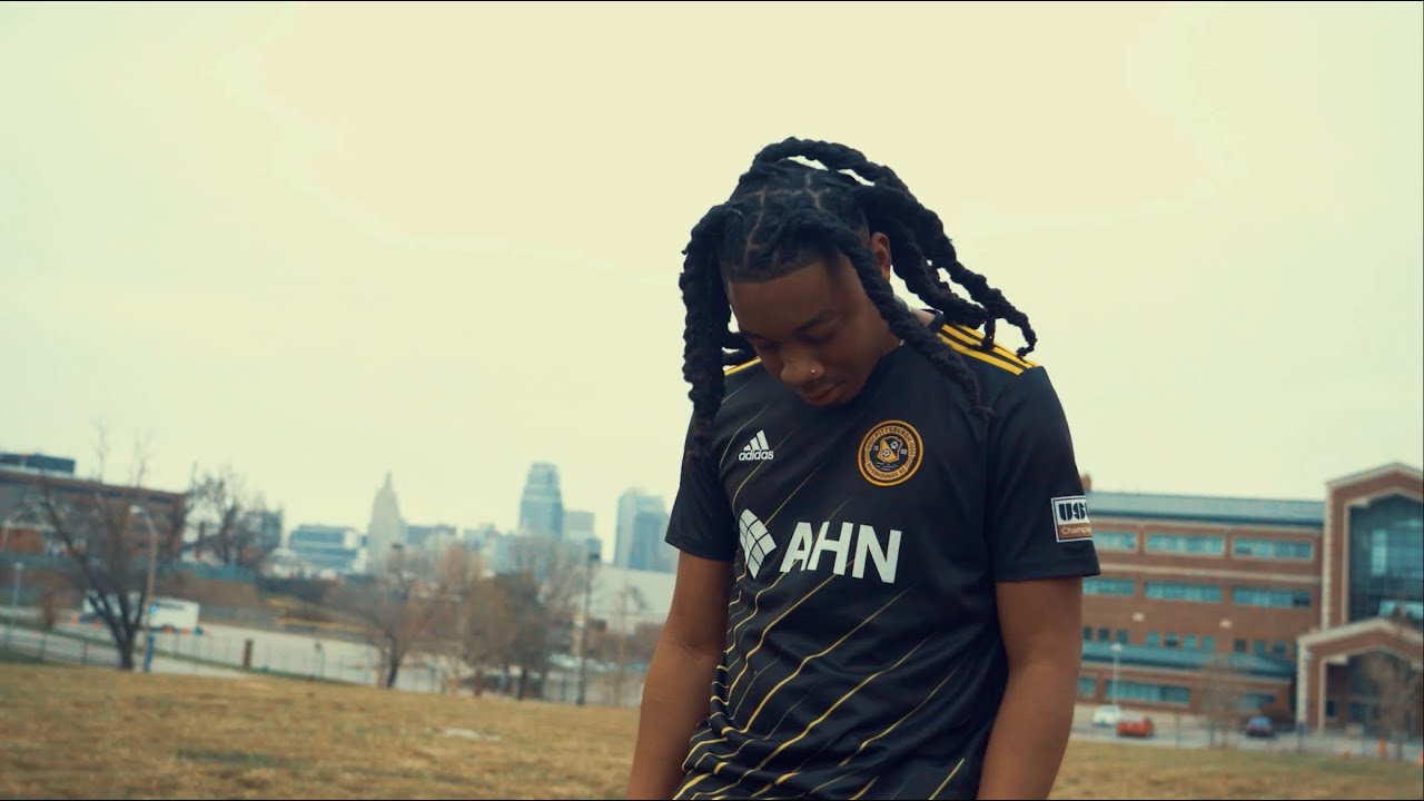 J Bird - No Face (Official Video) [Dir. MKVisuals] - YouTube