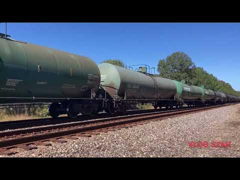 Long CSX M401 SB Manifest Train With Horn Salute - YouTube