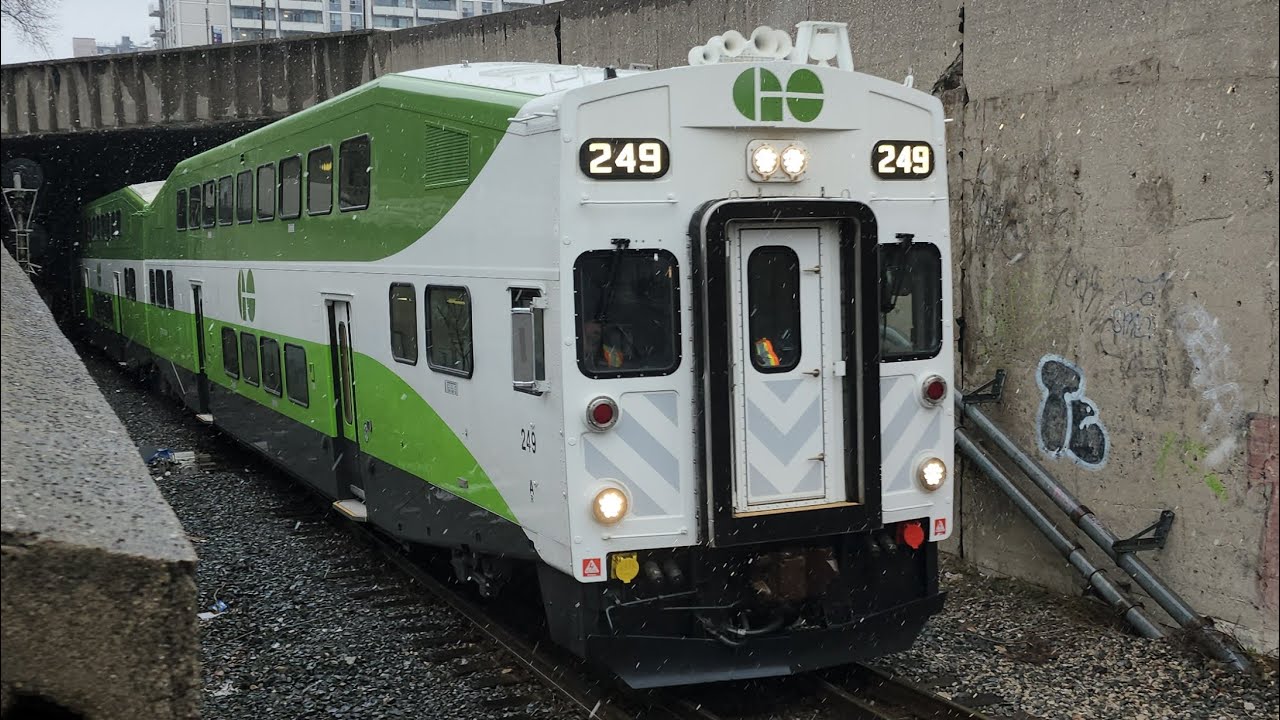 (Reactivated Cab Car 249!) GO 1877 (Hamilton Express) - 249 With 639 ...