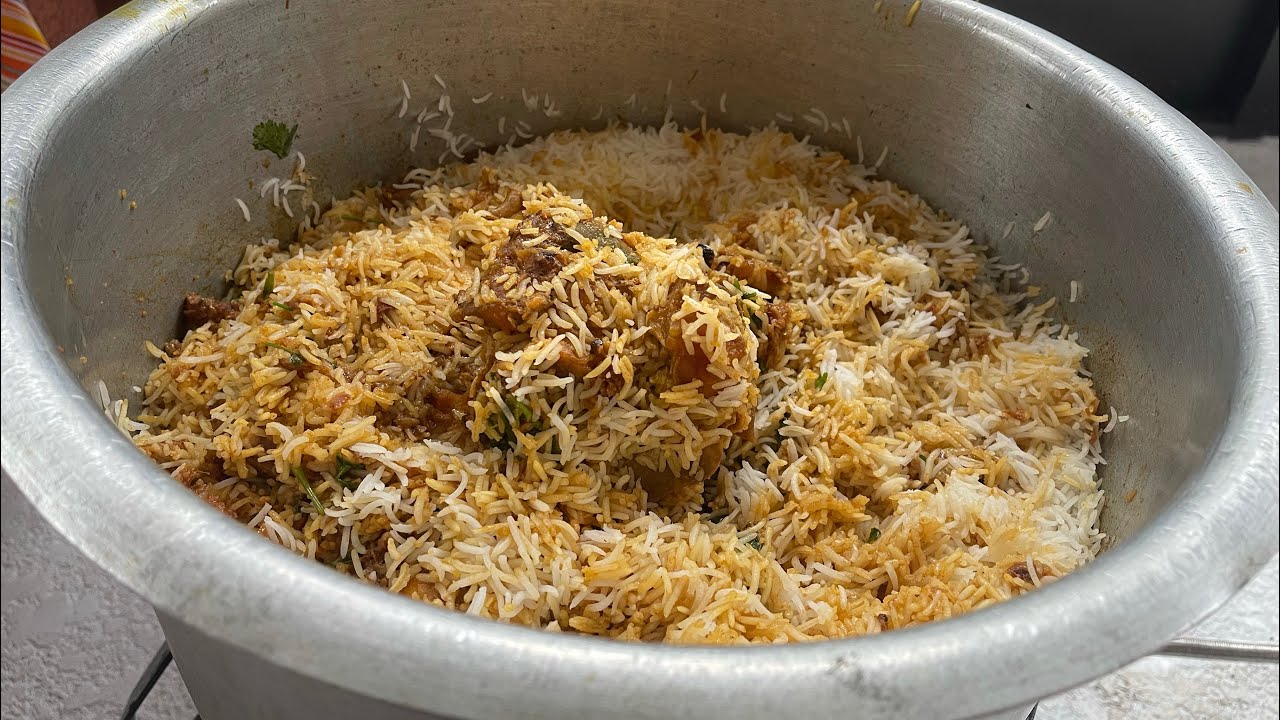 Pakistani Nalli Biryani Recipe | Beef Bone Marrow Biryani | Khana With ...